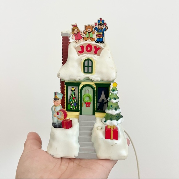 Hallmark | Holiday | Vintage Hallmark Christmas House Caroling Cottages ...